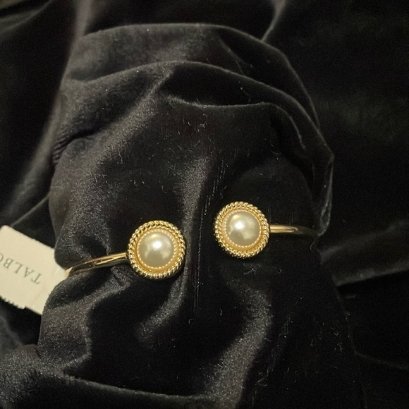 Talbots | Jewelry | Talbots Bracelet With Pearls | Poshmark